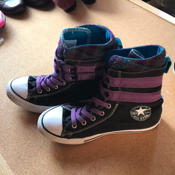 Converse | Shoes | Converse Little Girls Sized 3 High Top Sneakers ...
